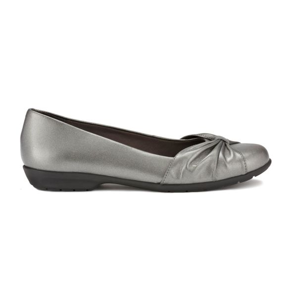 Walking Cradles Fall - Women's Slip-on Flats | Flow Feet