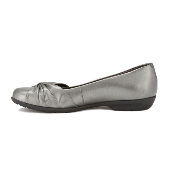 Walking Cradles Fall - Women's Slip-on Flats | Flow Feet