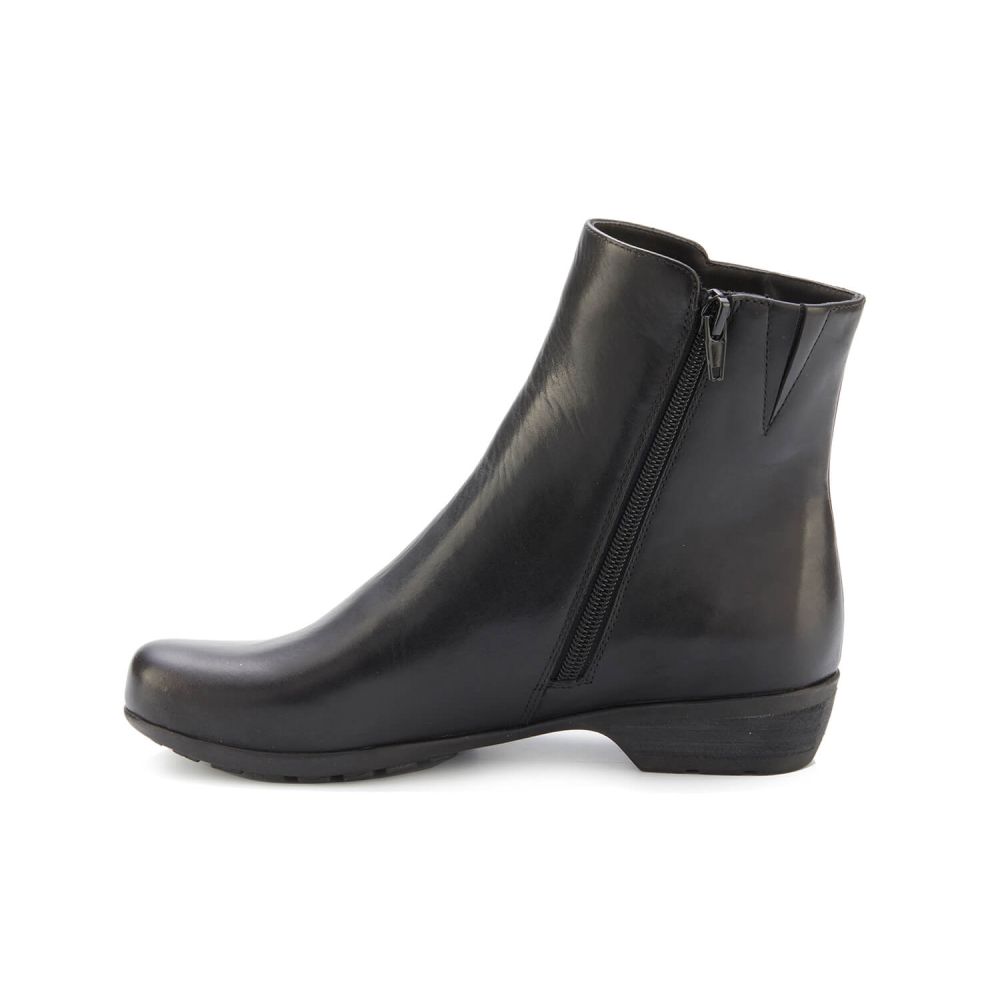 Orthopedic Boots For Women - Diabetic Boots For Women | Flow Feet